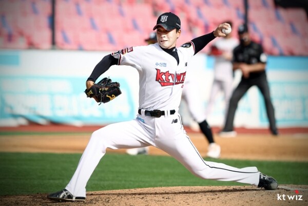 현역에서 은퇴하는 선수