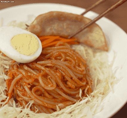 더쿠 - [KBO] 사직구장에 입점하는 위팍 먹거리 명물.jpg